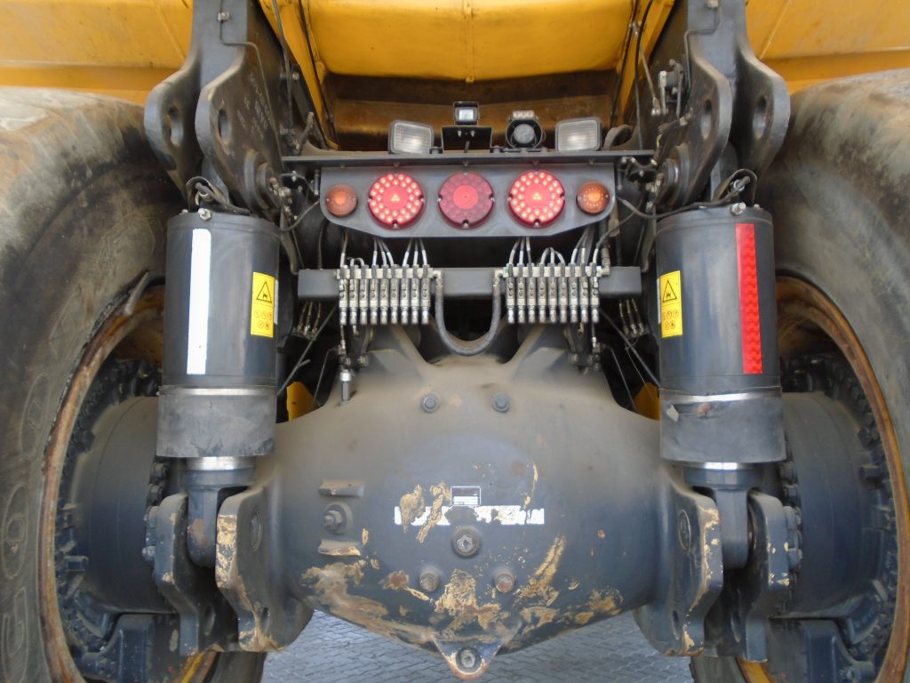HD785-7 Dump Truck | Continental Plant and Equipment